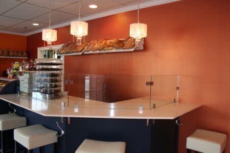 Glass Sneeze Guards | Drexler Glass Atlanta | Restaurants